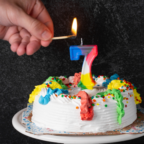 Diamond Ohio Blue Tip Strike On Box Matches - Diamond Brands